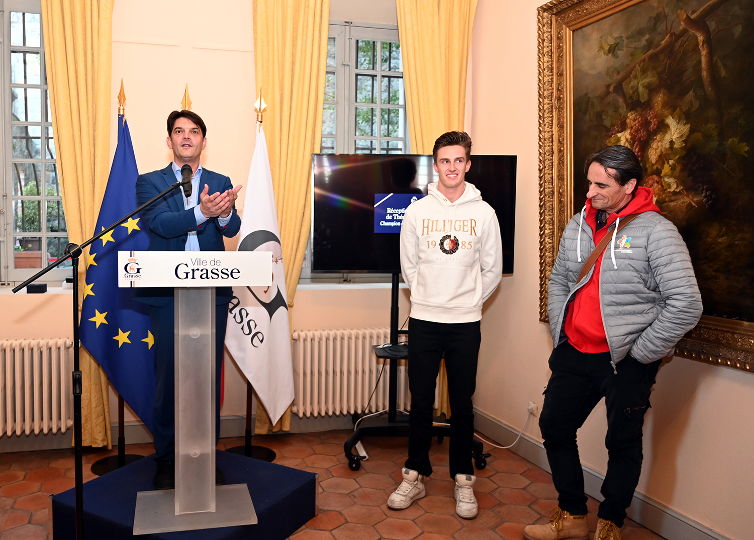Grasse Honore Son Champion du Monde de Formule 2 Théo Pourchaire