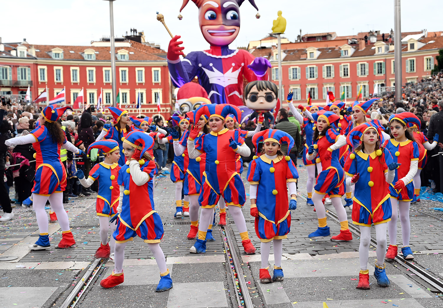 Guerre des Étoiles, Humour et Glamour au 151e Carnaval de Nice